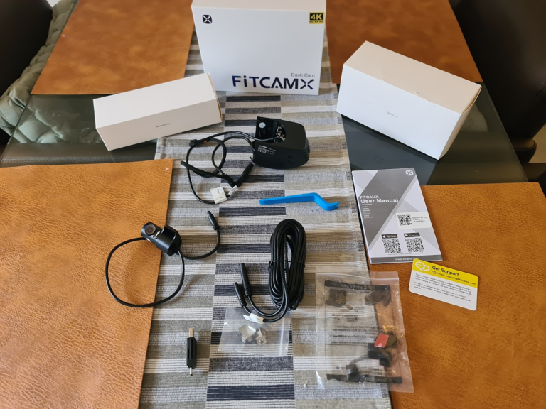 FitCamX : Une dashcam à l’intégration parfaite - AutoDomo